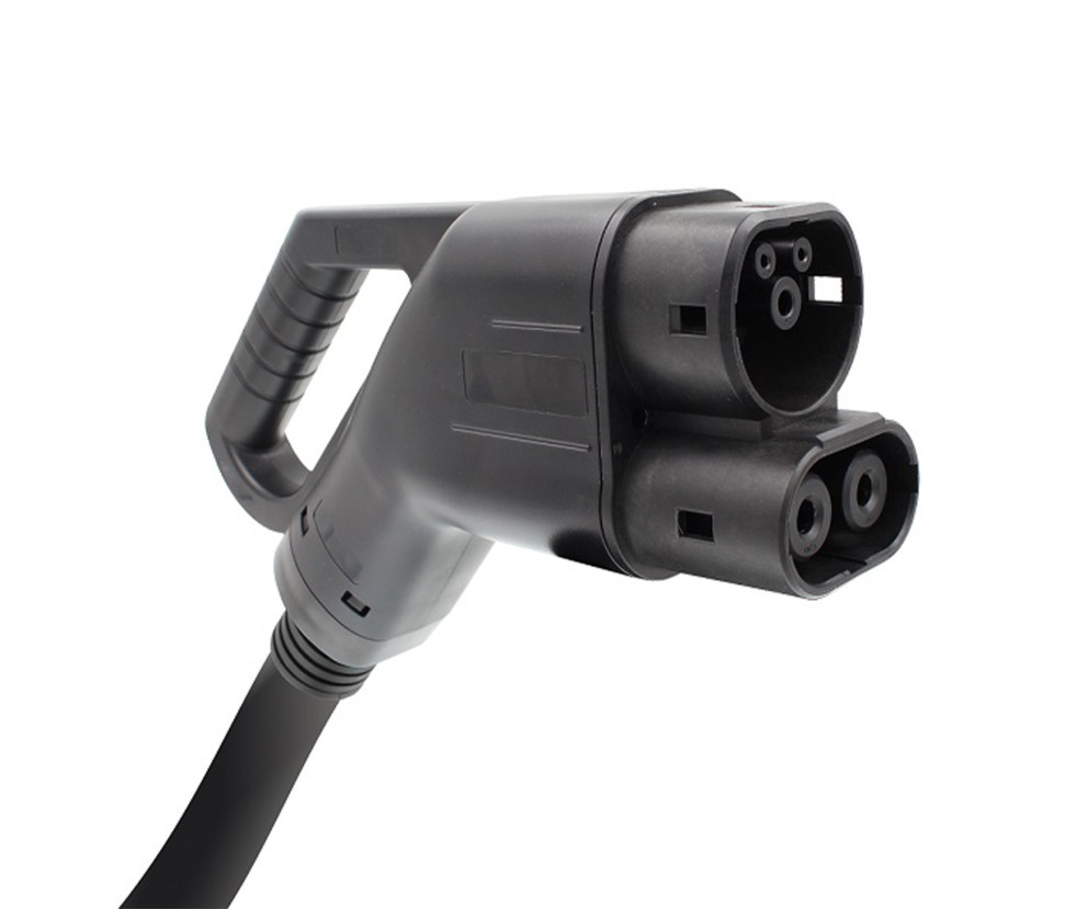 Charging Connector CCS2 | Amphenol Tuchel Industrial